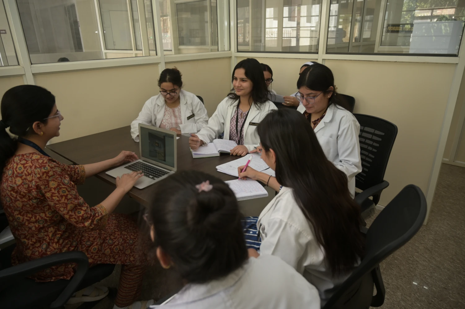 Best University for Clinical Psychology in Jaipur, Rajasthan